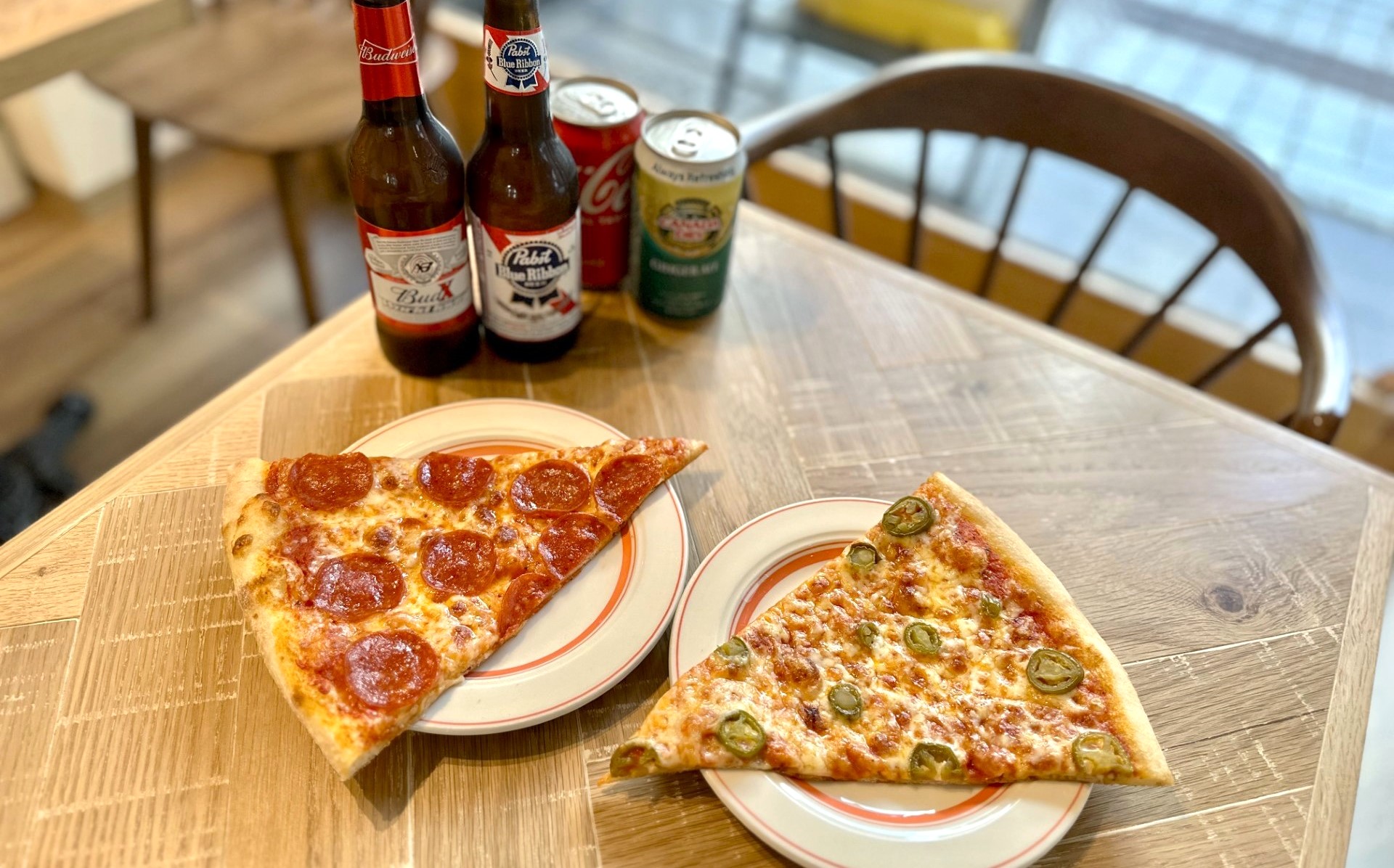 スライス一切れから気軽に食べられる『GOOD HOMIES PIZZA（グッドホーミーズピザ）』ニューヨークスタイルピザのクリスピーな生地と ...